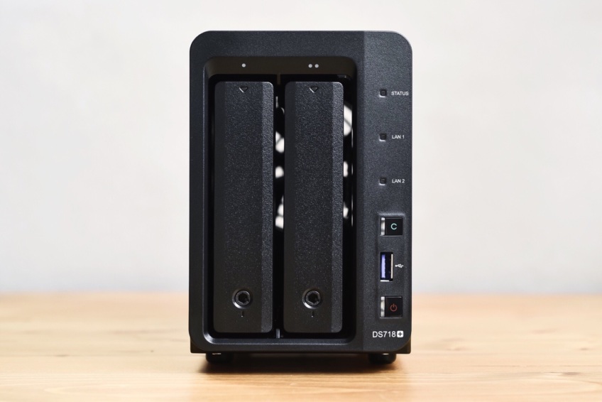 Synology DS718+ 写真用途に2ベイNASの導入理由と組み込みまで | かめらとブログ。